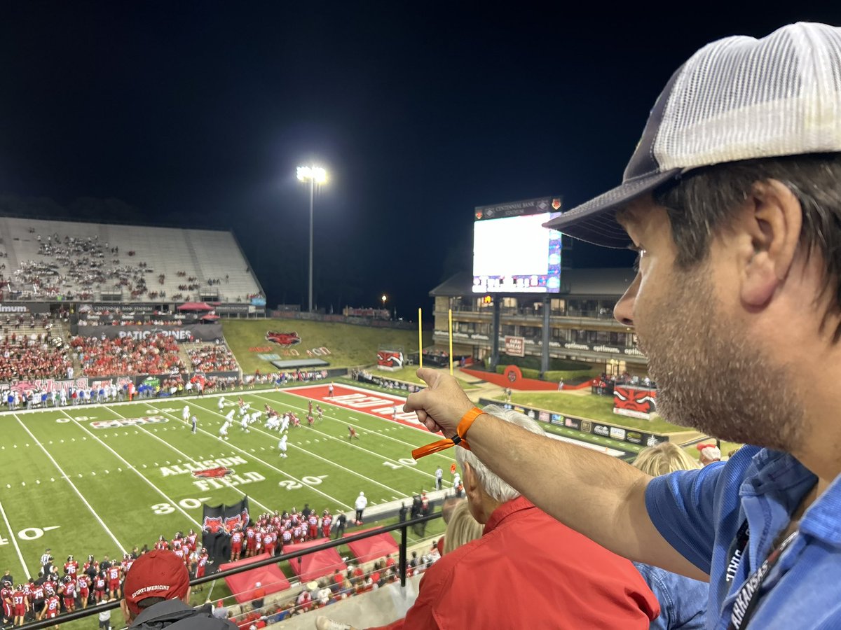 The Fans Return to Form As Arkansas State Rediscovers Red Wolves ...